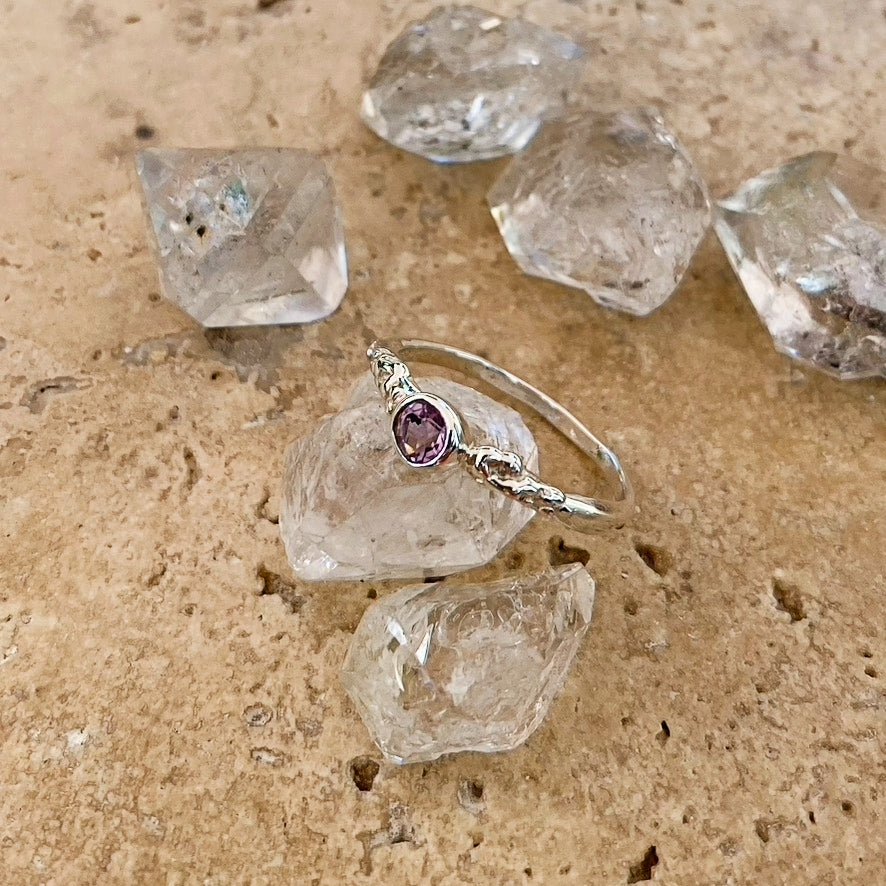 Amethyst Ring with sparkling round gem - Gypsy– Kalapriya Jewellery ...